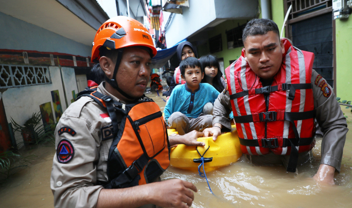 62 RT dan 4 Ruas Jalan Raya di Jakarta Terendam Banjir, Berikut Titik Lokasinya - Fakta Riau